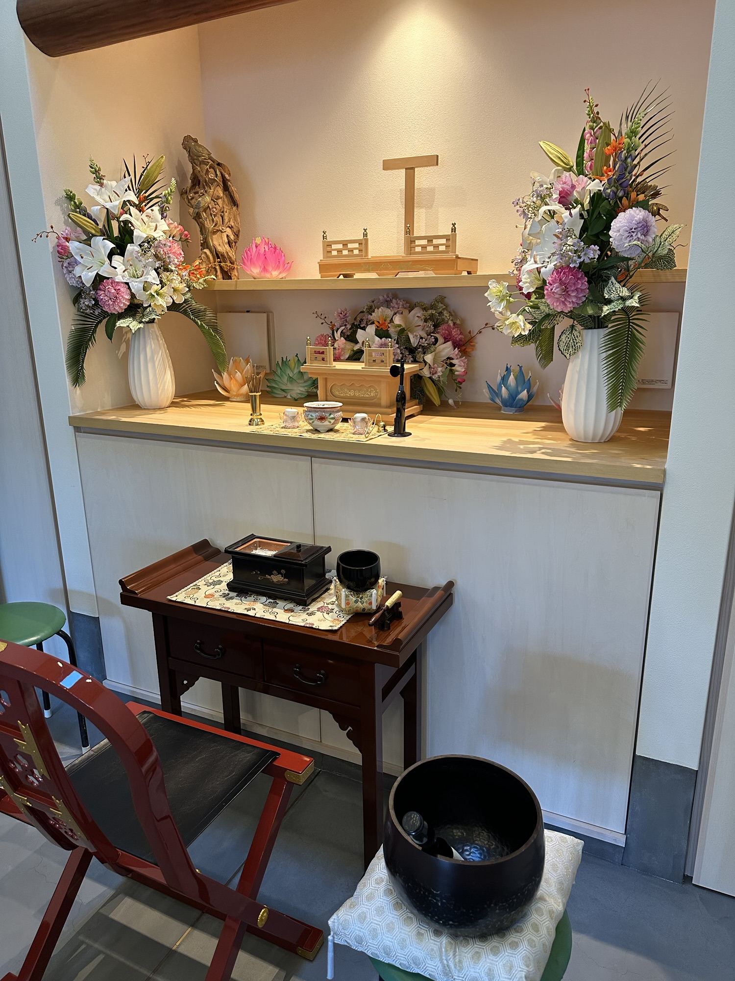 火葬した後、ご遺骨で骨葬（こつそう）可能です。のうこつした後でも初七日や49日供養可能です。